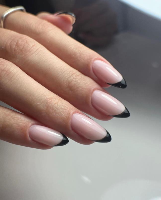 Calmark - linoy oren nails