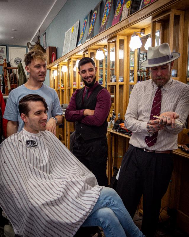 Calmark - Azarya BarberShop