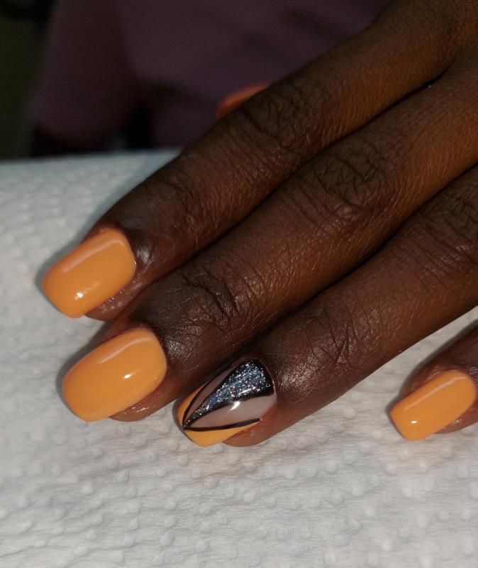 Calmark - maia nails art