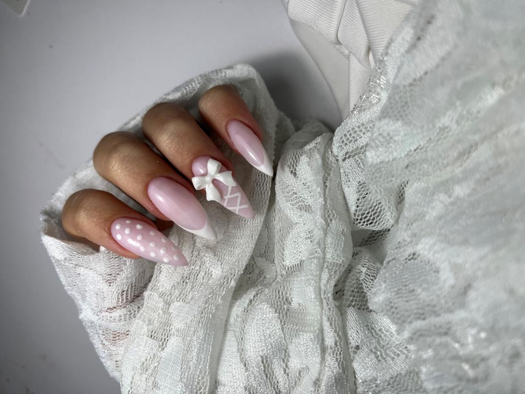 Calmark - lian nails